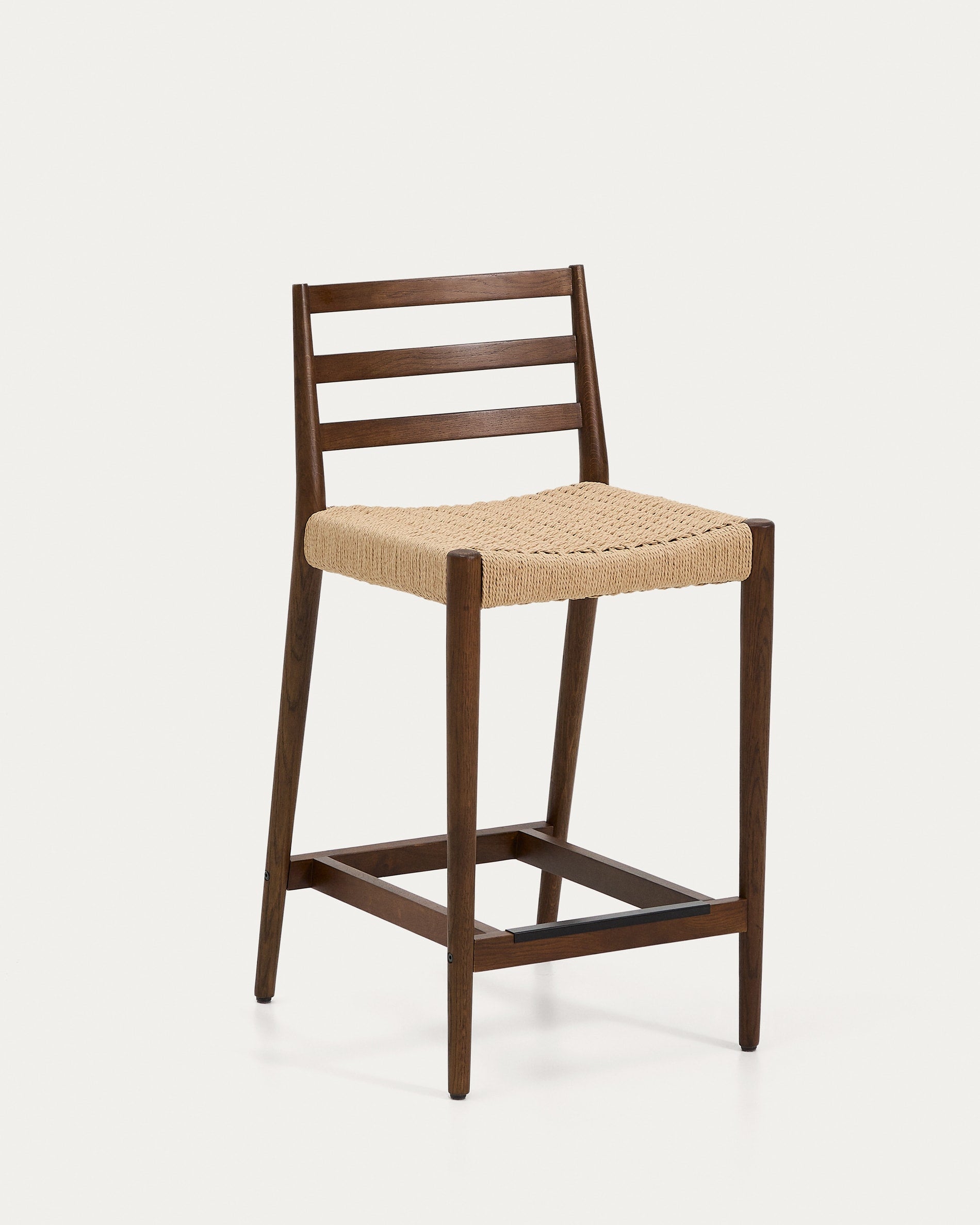 Japandi-Hocker aus Walnussholz mit handgeflochtenem Seilgeflecht ...